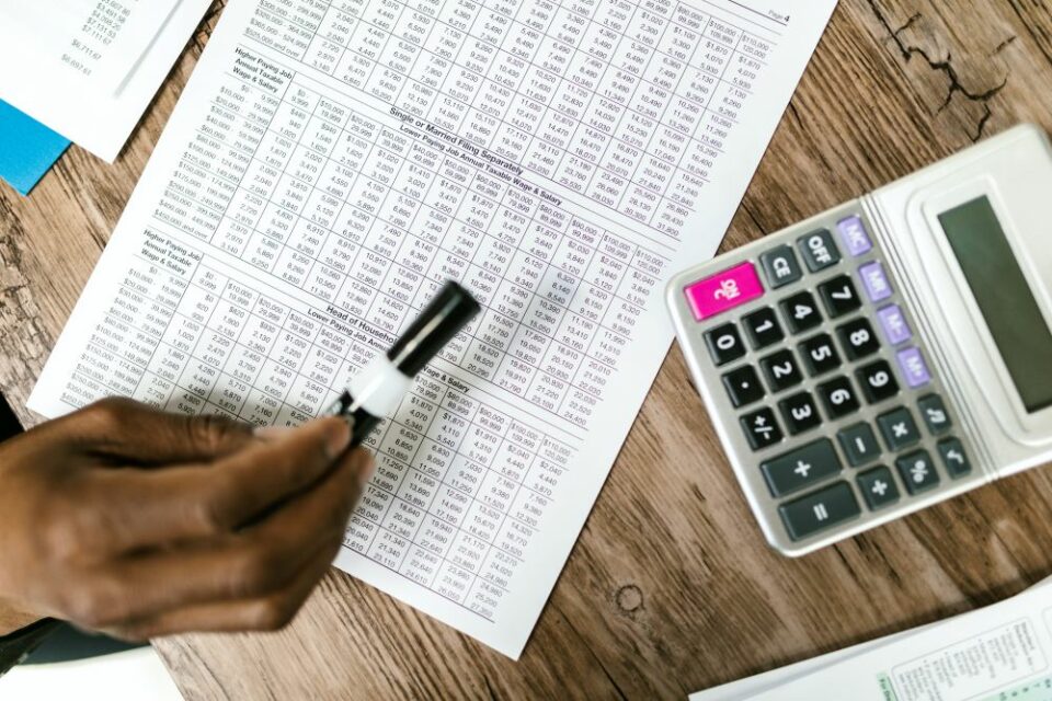 Comment sont calculés les impôts locaux
